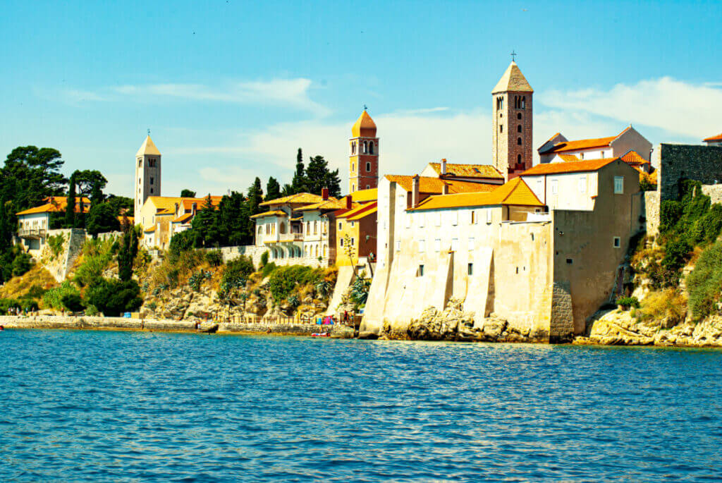 Stadt Rab auf der Insel Rab in Kroatien | perViam